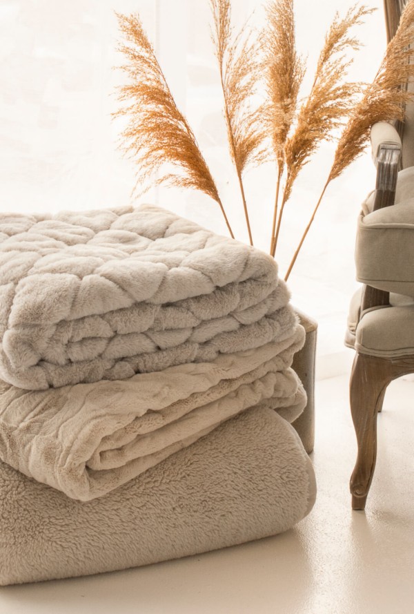 New Arrivals - Blankets Throws | Volpes
