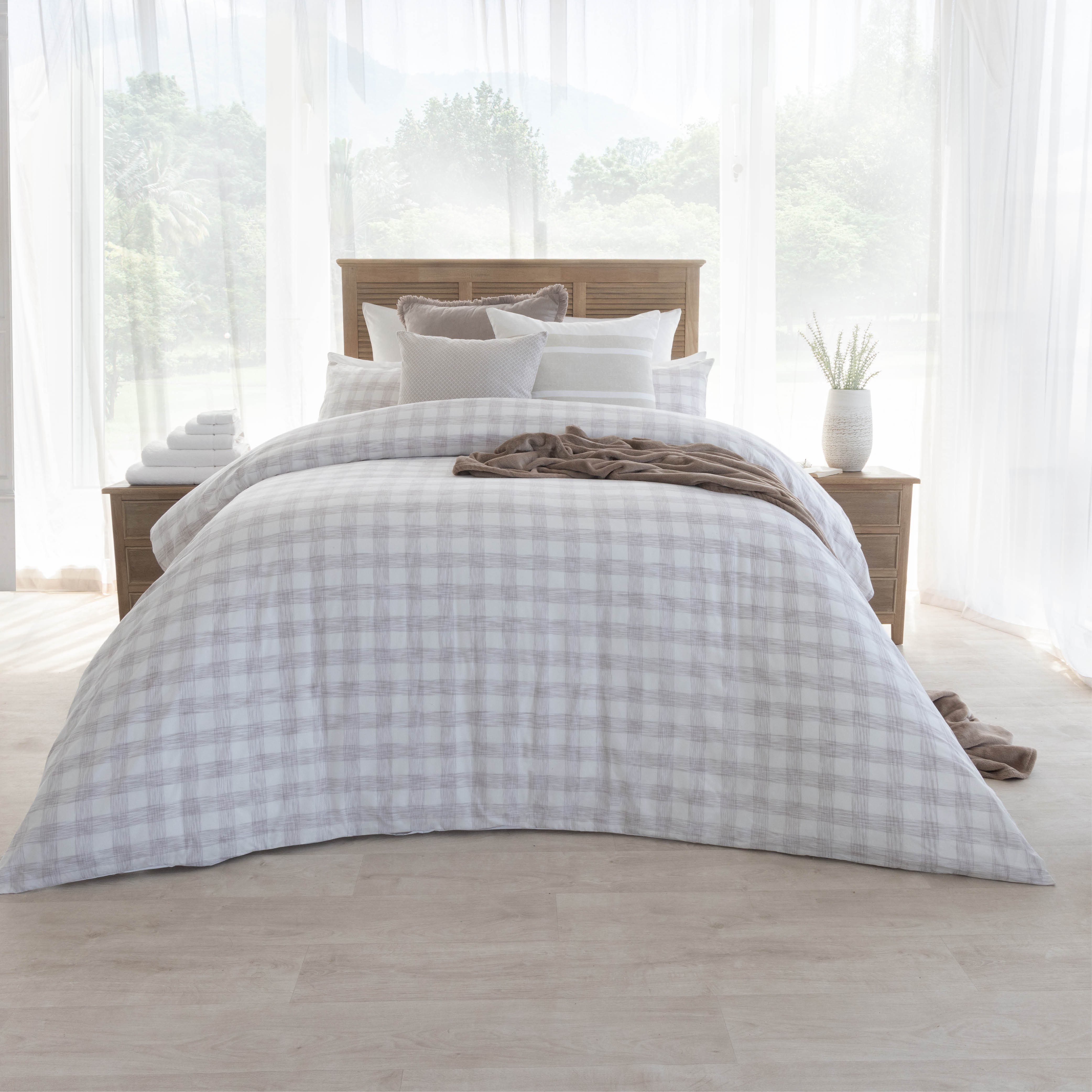 Kingston Natural Duvet Cover Set | Volpes