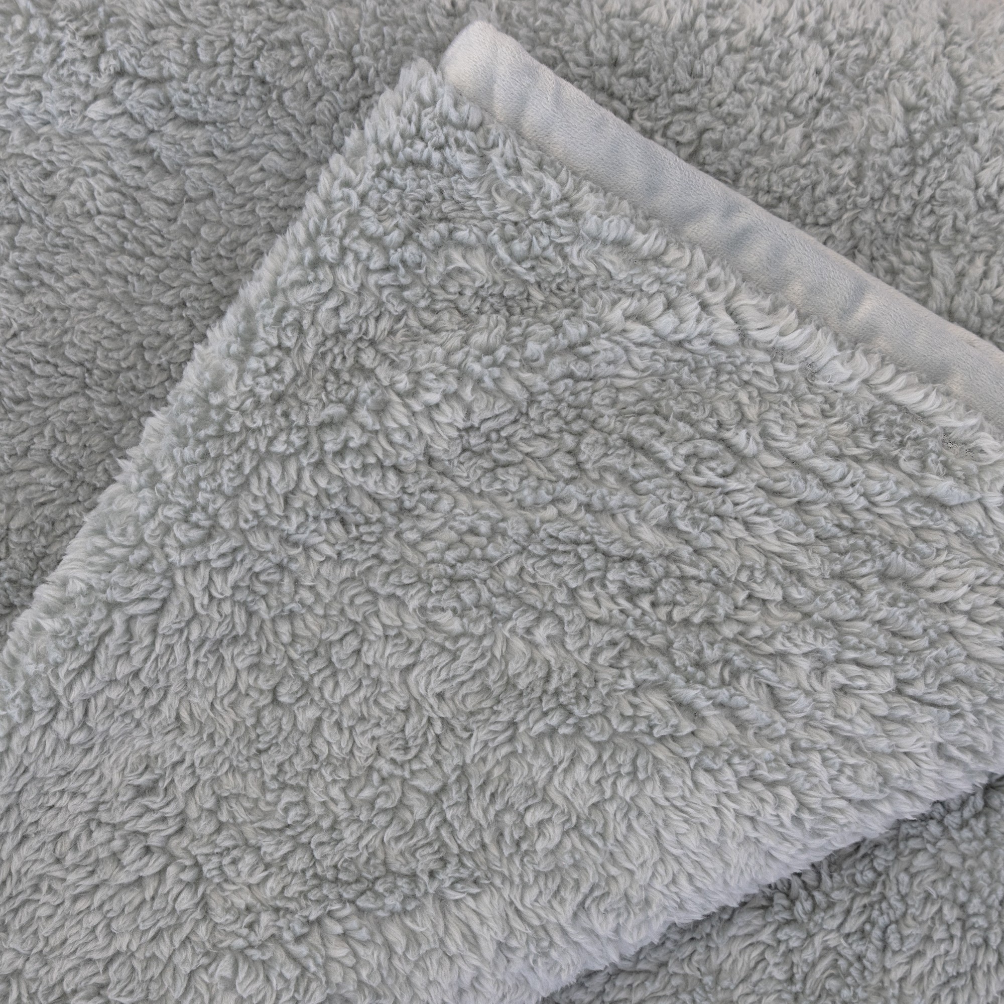 Cloud Grey Blanket | Volpes