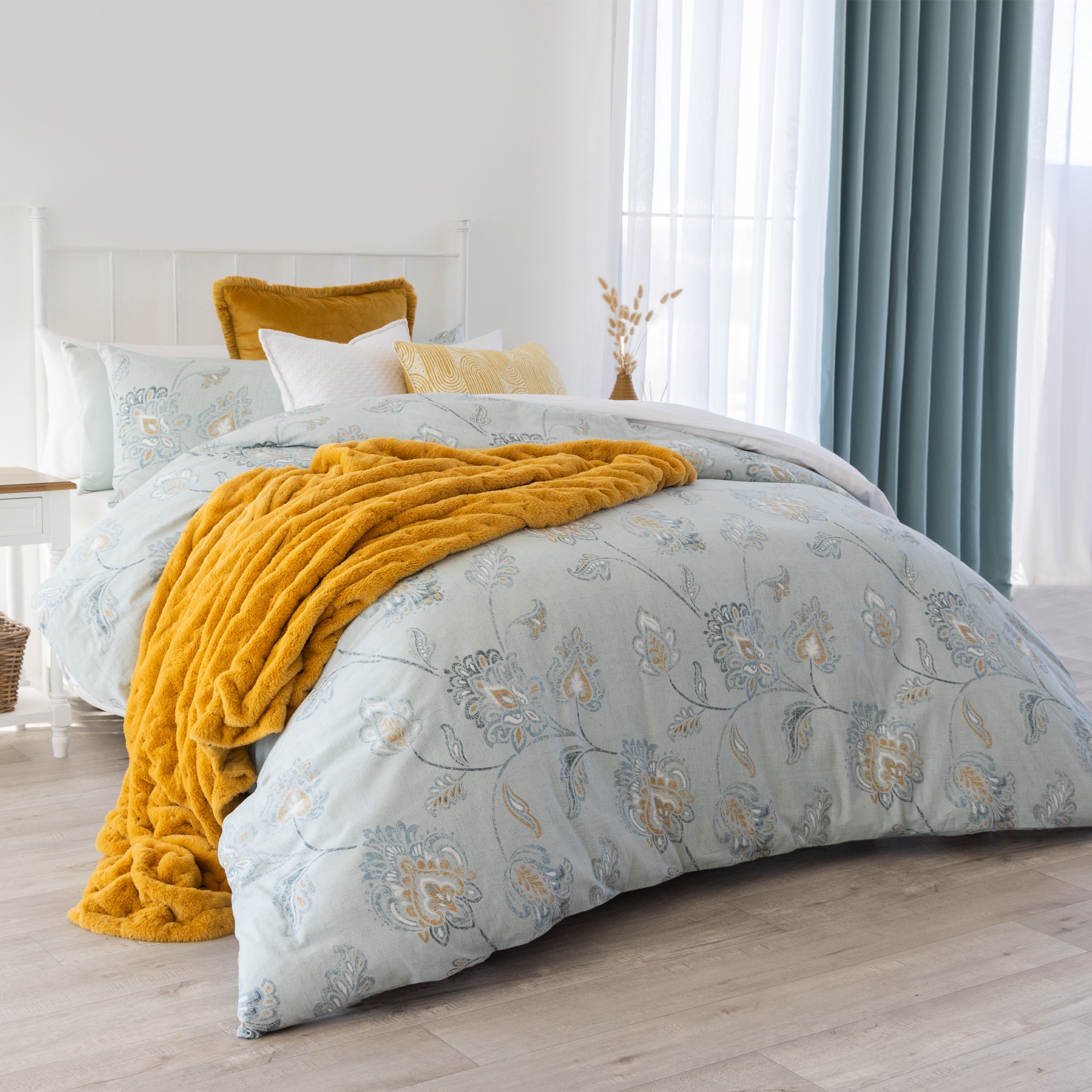 OCTAVIA DUCK EGG DUVET COVER SET | Volpes