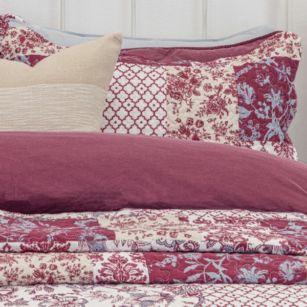 GISELLE BURGUNDY QUILT SET | Volpes